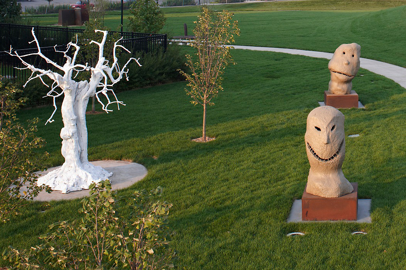 Sculpture Walk: Free at the Pappajohn Sculpture Park in Des Moines ...