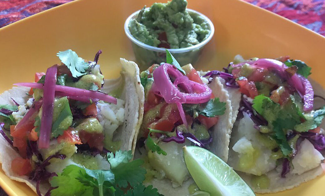 Iowa’s Hot Dishes & Dives: Your Favorite Eateries, On & Off the Beaten ...