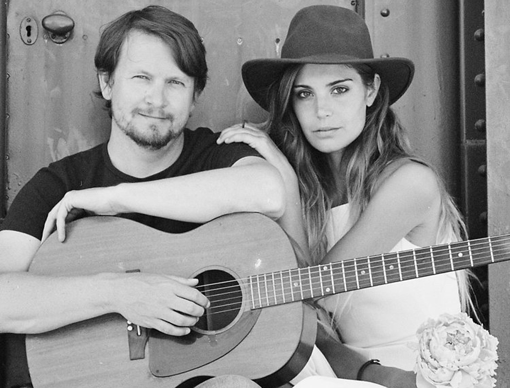 Ocie Elliott: Haunting Harmonies from a Canadian Folk Duo - Iowa Source