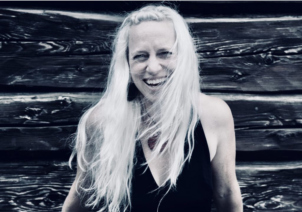 Fringe Toast Music Winter Playlist: Songs That Shimmer & Shine - Iowa ...